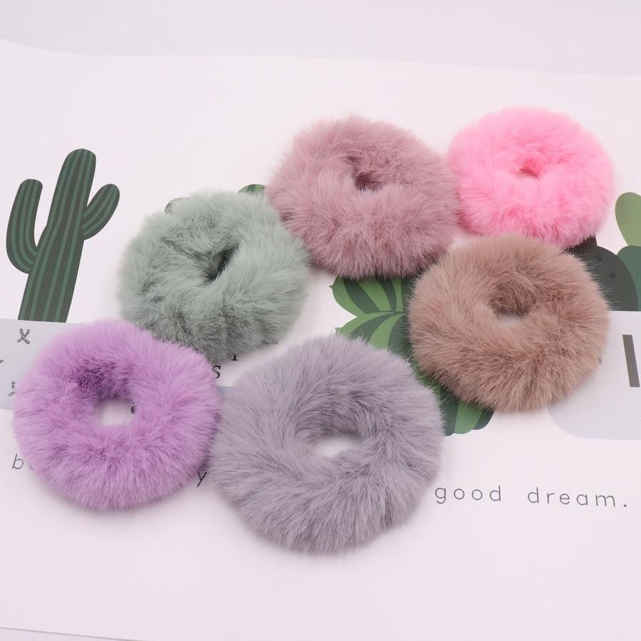 Fluffy hair tie – cyp.de